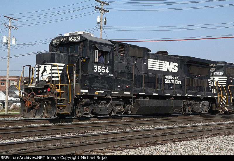 NS 3564